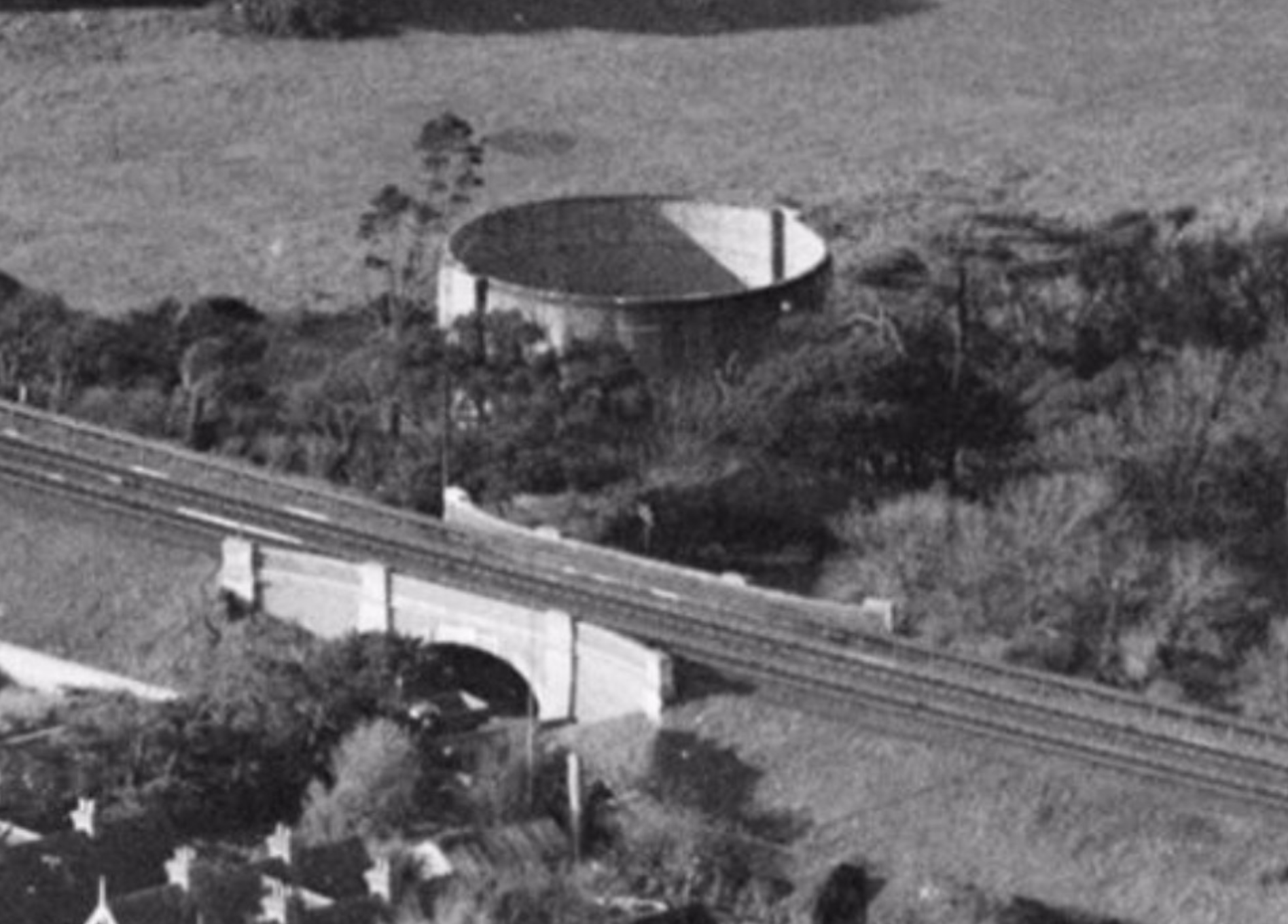HMS Lizard and landing craft - shorehambysea.com
