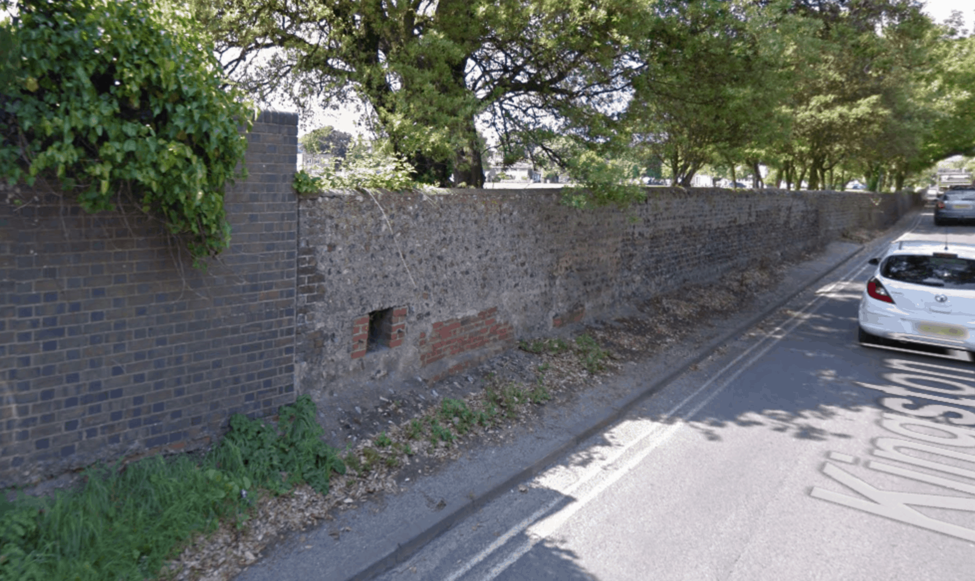 HMS Lizard and landing craft - shorehambysea.com